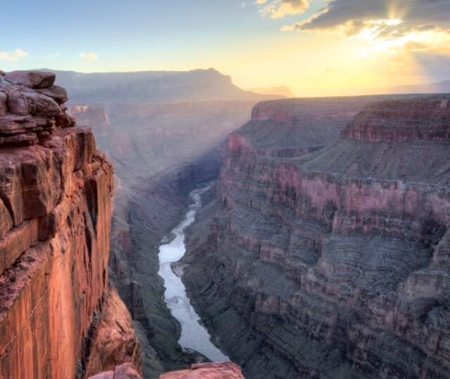 10 U.S. natural landmarks Flashcards | Memorang