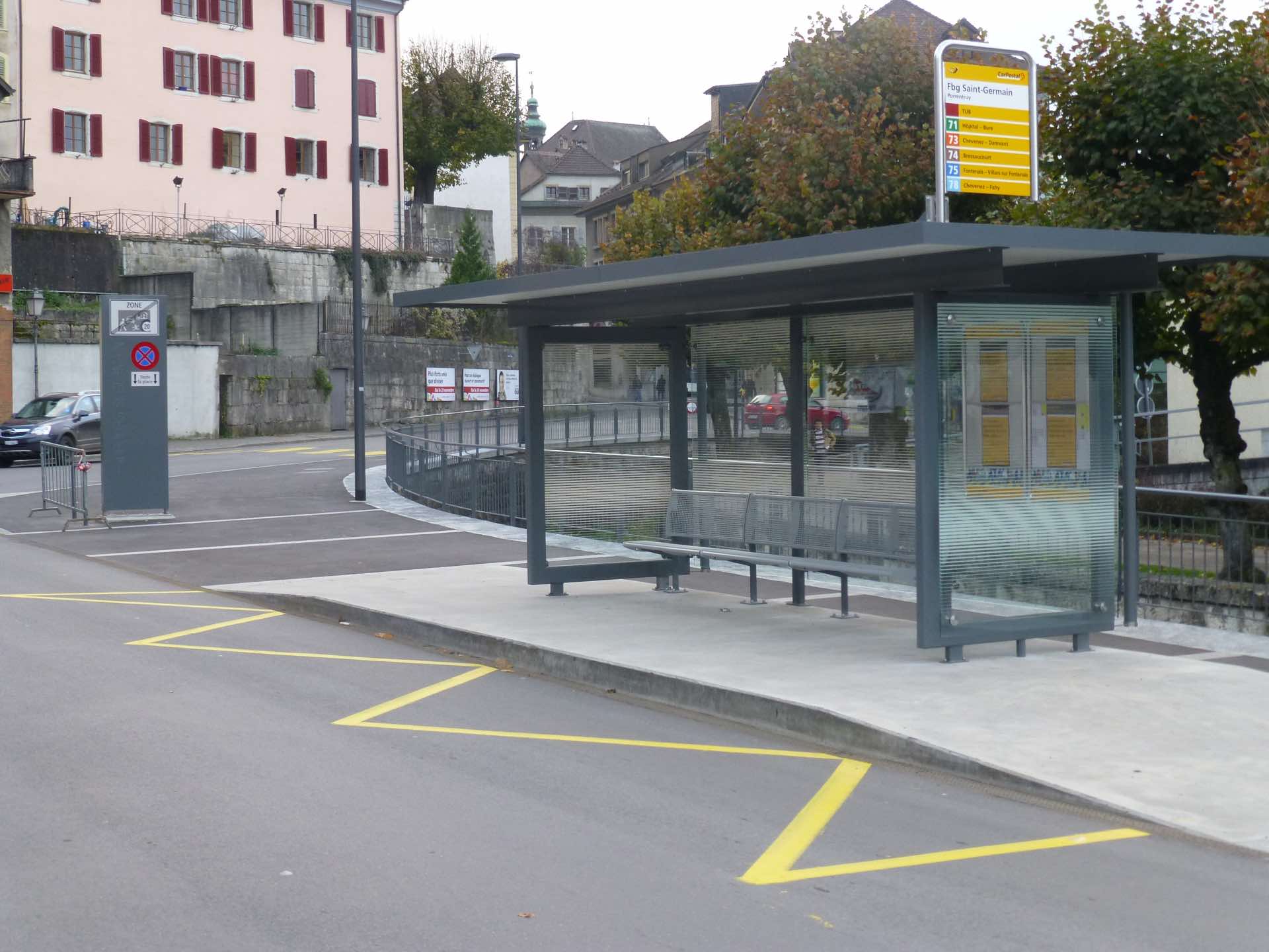 Les lieux publics FLE Flashcards | Memorang